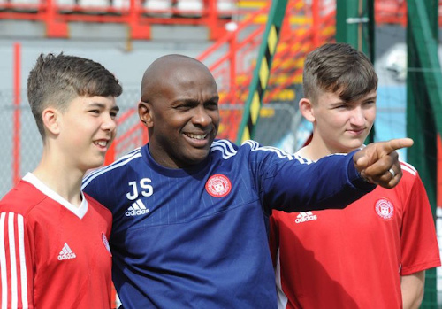 Berry: Kudos to Scotland on Glasgow Rangers job; footballers must get ...